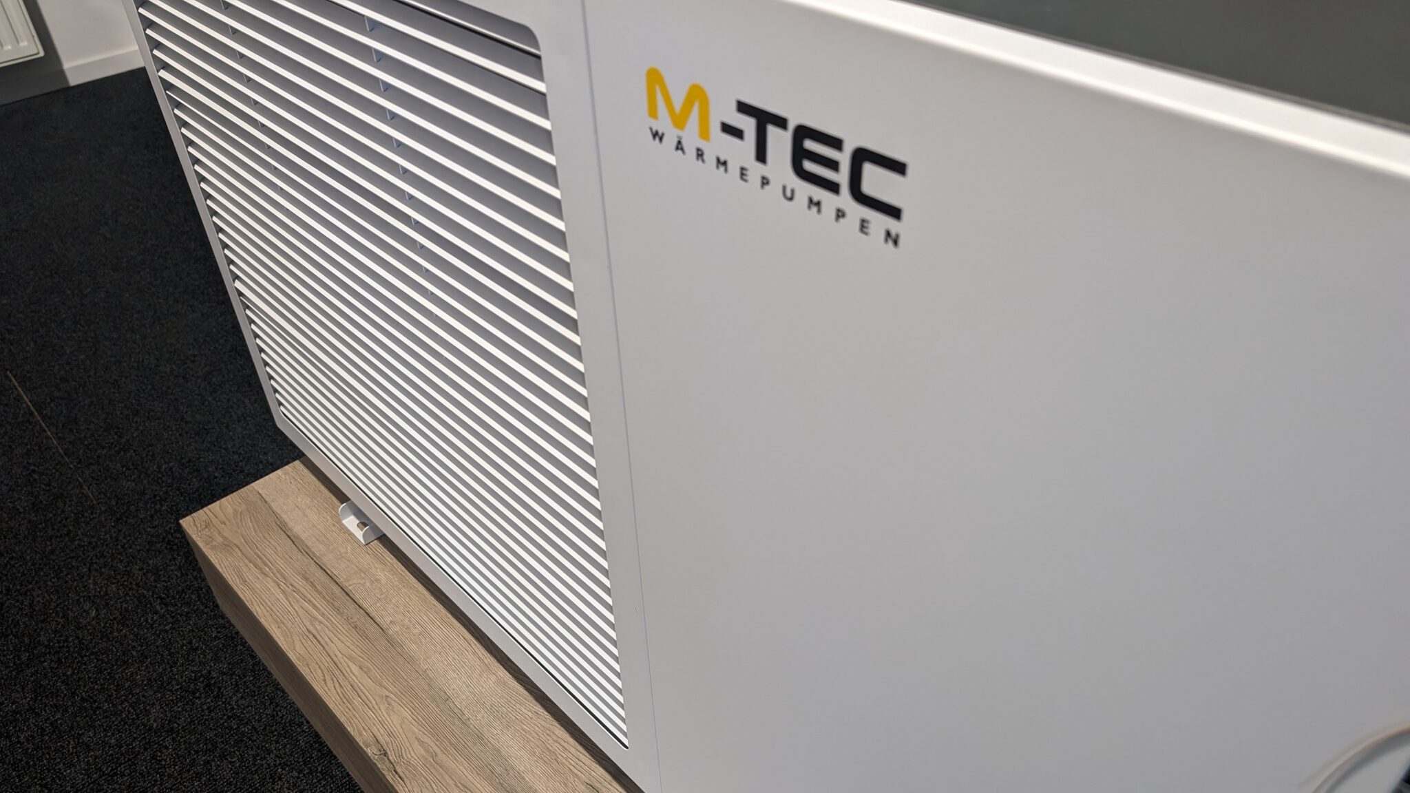 Neue M-TEC Modelle: ECO und Booster-Wärmepumpe 2024